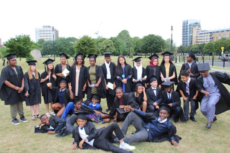 Best Opening Speech for Graduation Ceremony [With Samples]